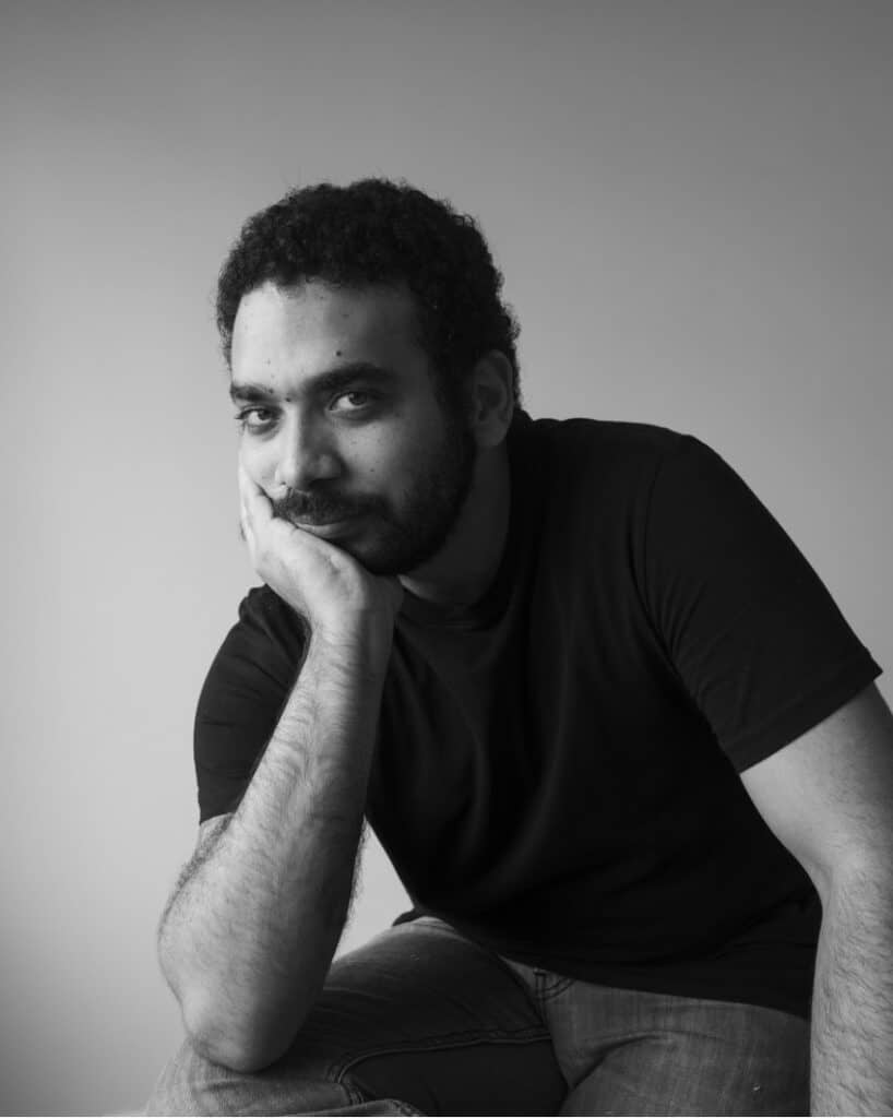 現代版“街角クラブ”な大傑作！ミナスのSSWペドロ・サントス、突出したクオリティのソロデビュー│Musica Terra